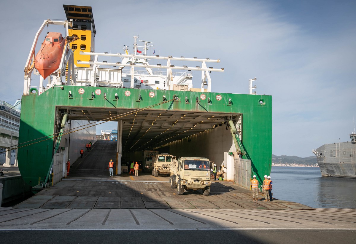 British vessel delivers US equipment to Croatia