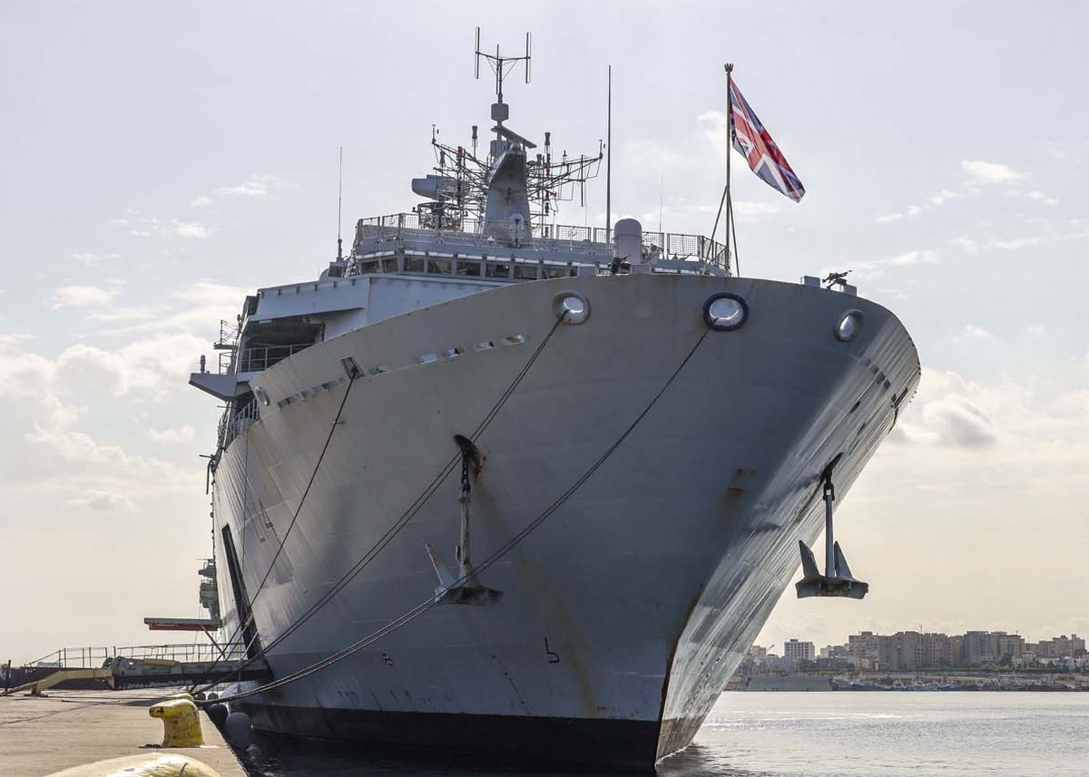 British assault ship departs Libya – HMS Albion, flagship of Littoral ...