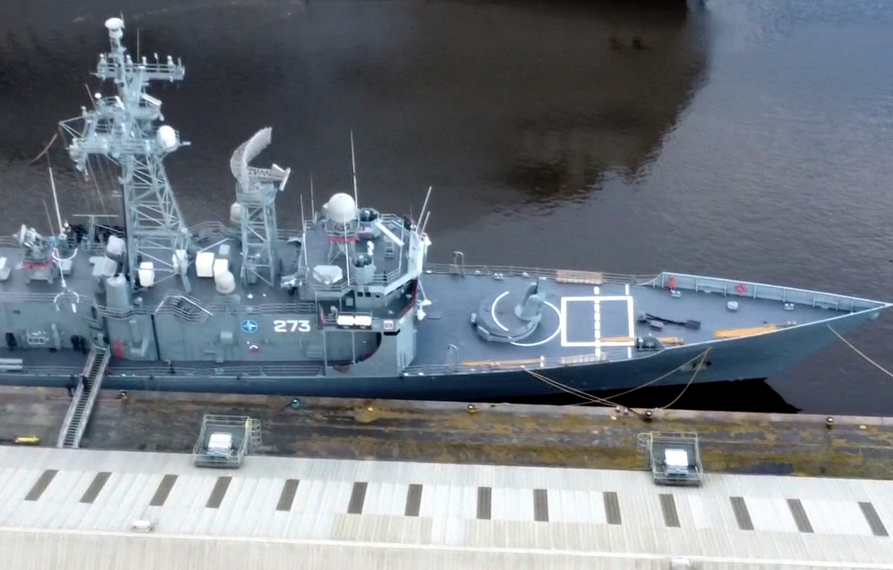 Polish frigate and Belgian minesweeper visit Glasgow