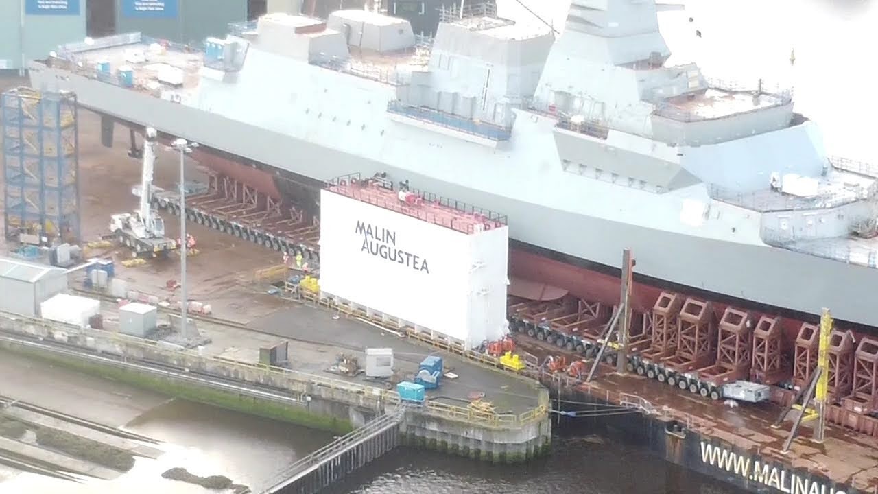 Frigate moved onto barge in Glasgow ahead of ‘launch’