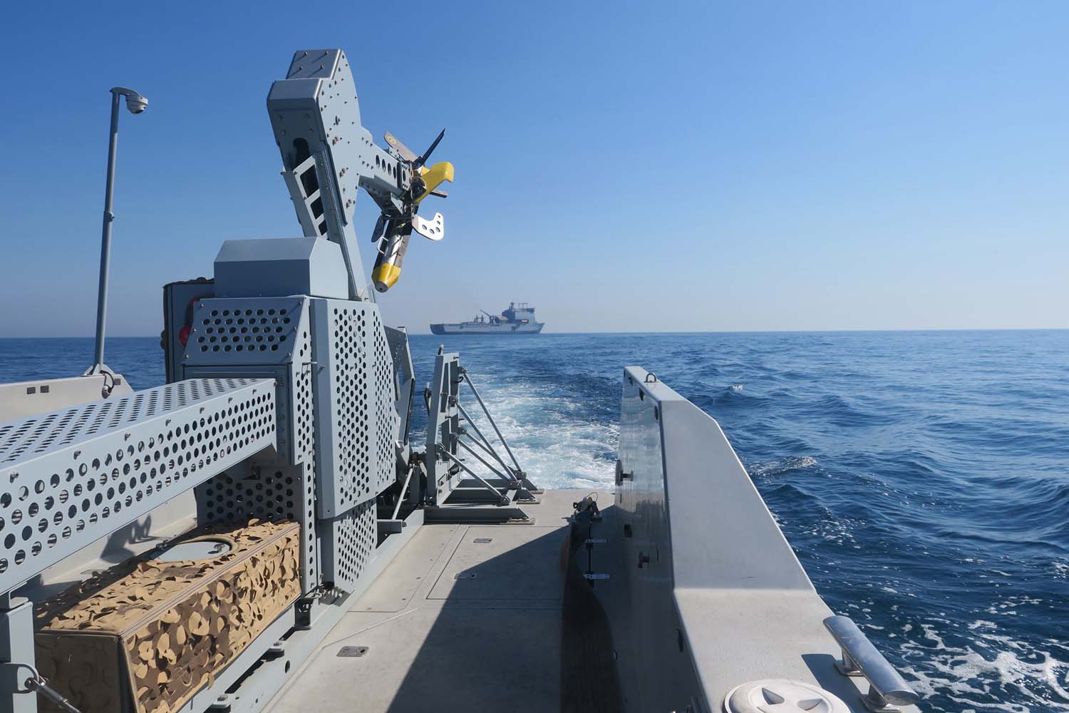 British warships take part in Gulf minehunting exercise