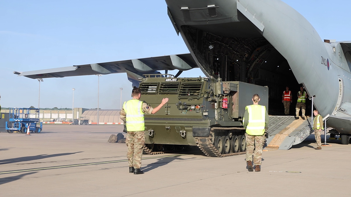 Britain flexes rapid deployment of rocket artillery