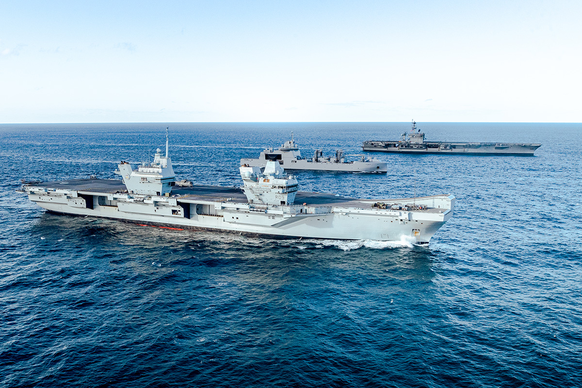 British and Amerian aircraft carriers sail together