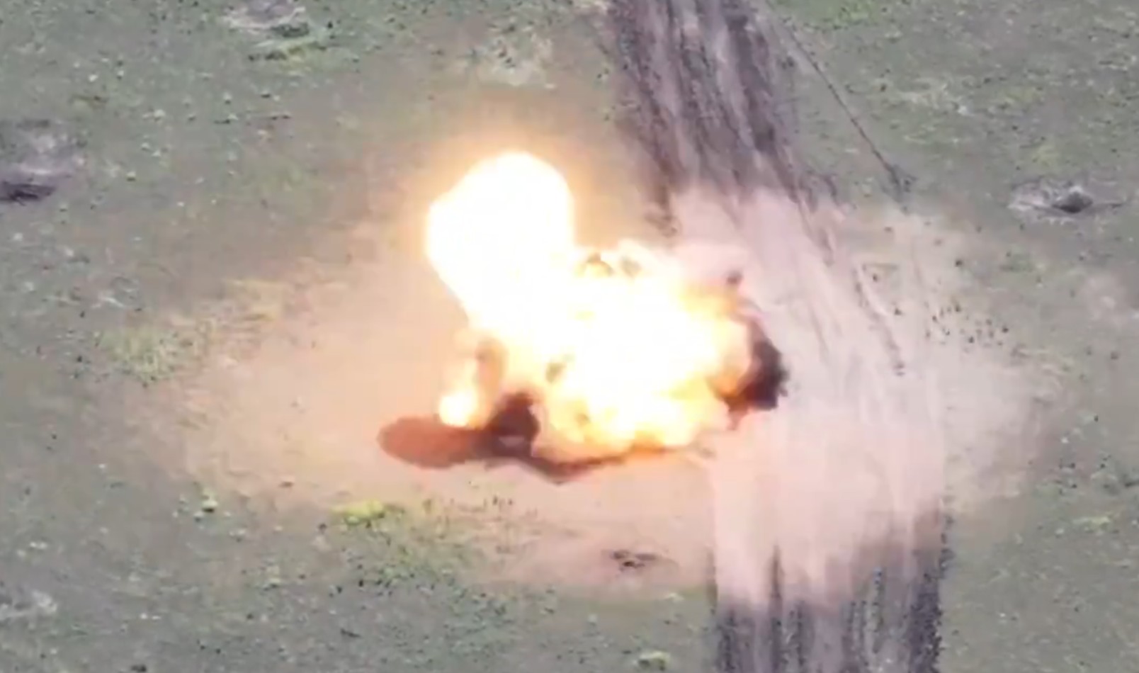 Ukrainian drone destroys Russian tank in dramatic footage