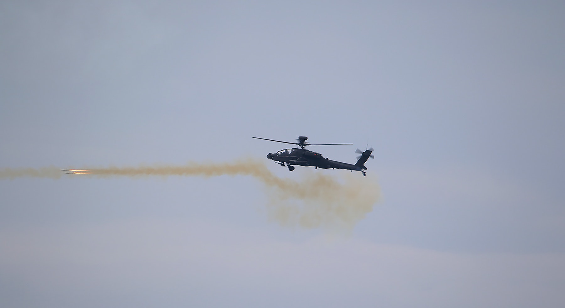 Apache ground crew train before Estonia deployment