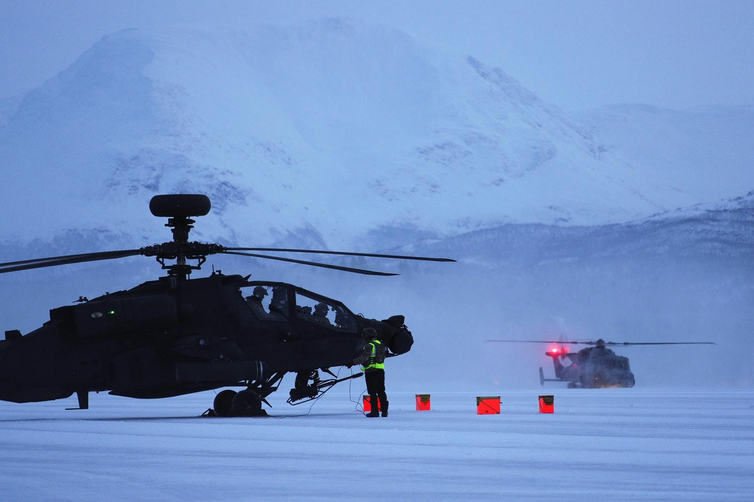 Apache and Wildcat helicopters team up in Arctic