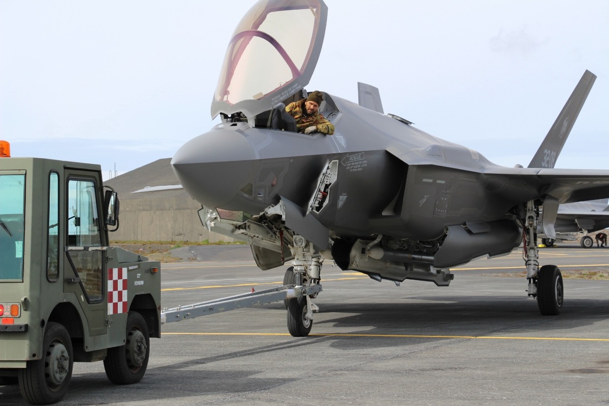 Italian F-35 jets arrive in Iceland for NATO deployment