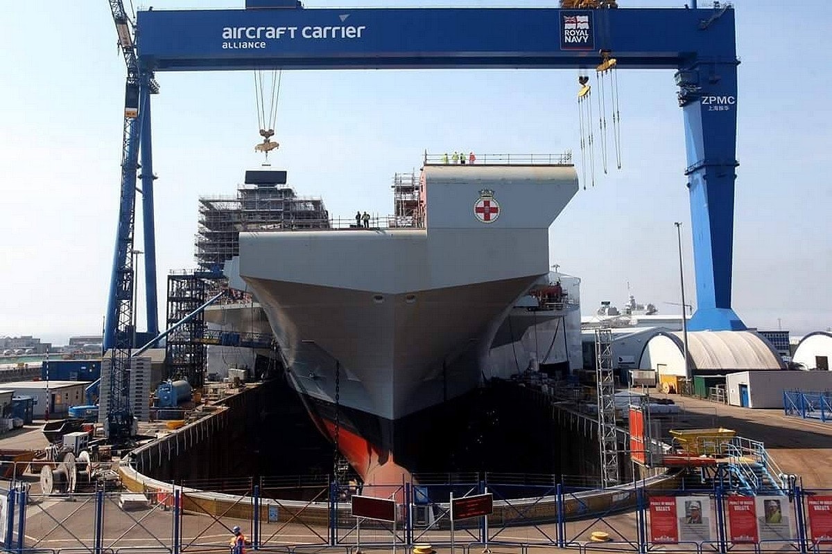 UK to order third carrier due to Russian threat